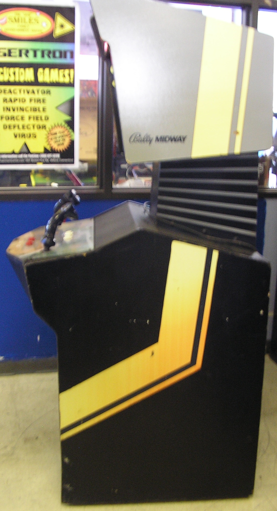 U.N. SQUADRON Arcade Machine Game for sale by CAPCOM - MILITARY SIDE ...